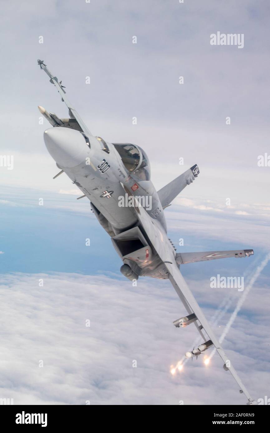 LEMOORE, California (March 7, 2019) Three F/A-18E aircraft from Naval ...