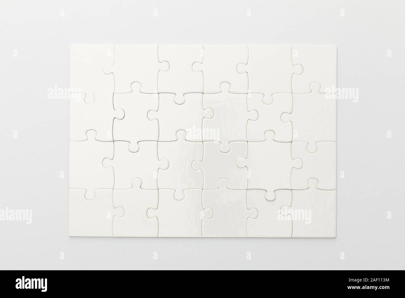 Completed jigsaw puzzle hi-res stock photography and images - Alamy