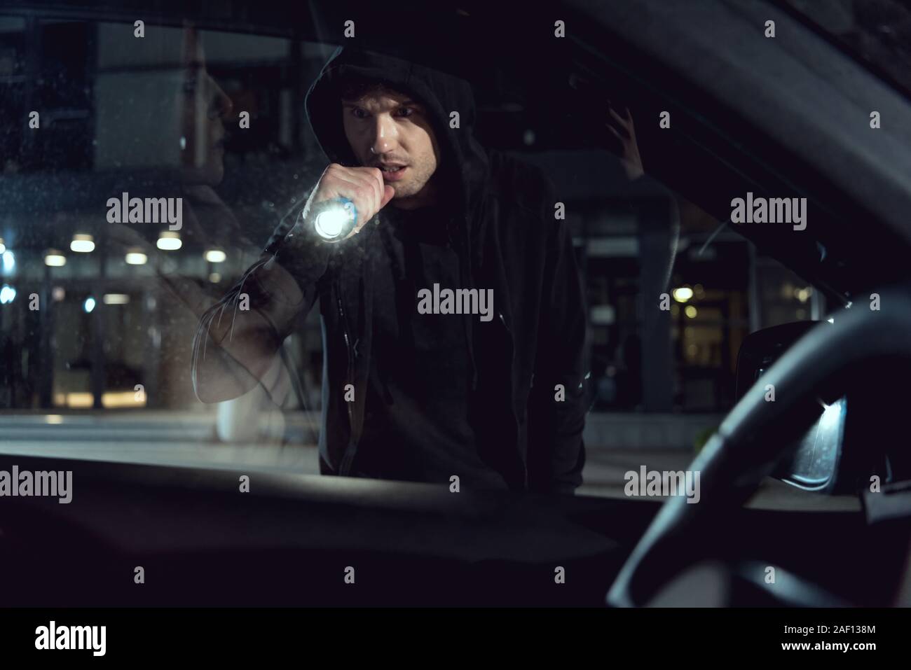 Car with flashlight hi-res stock photography and images - Alamy