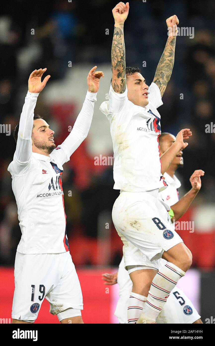 Paris, France. 11th Dec, 2019. Players of PSG celebrate their victory ...