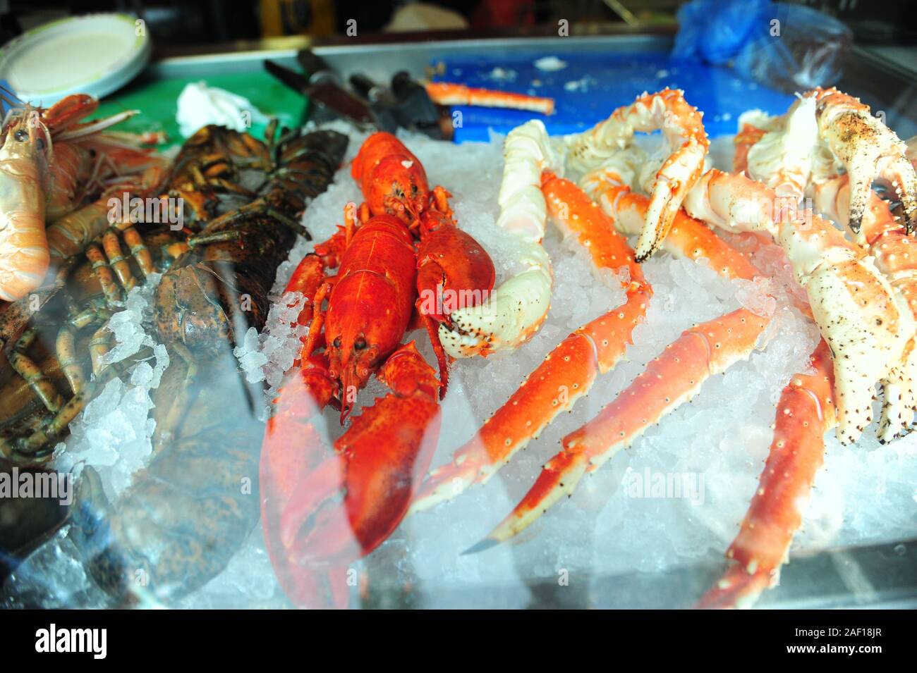 seafood on ice Stock Photo - Alamy