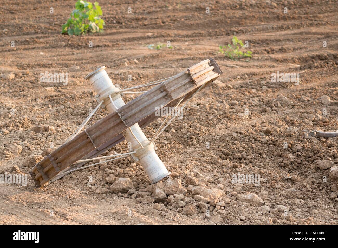 field irrigation system wheel line sprinkler dirt dry Stock Photo - Alamy