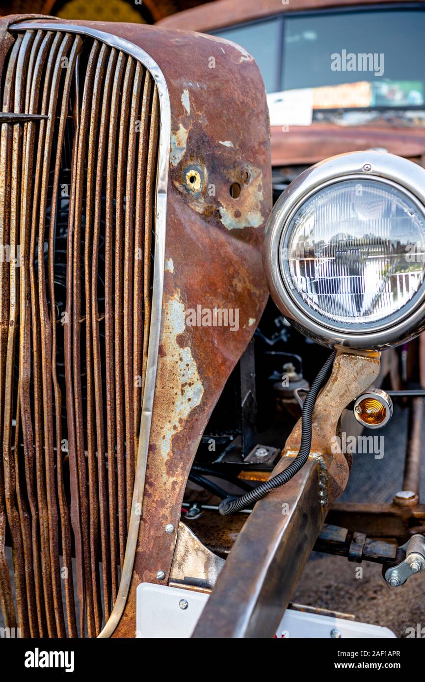 Rusty old car fender hi-res stock photography and images - Alamy