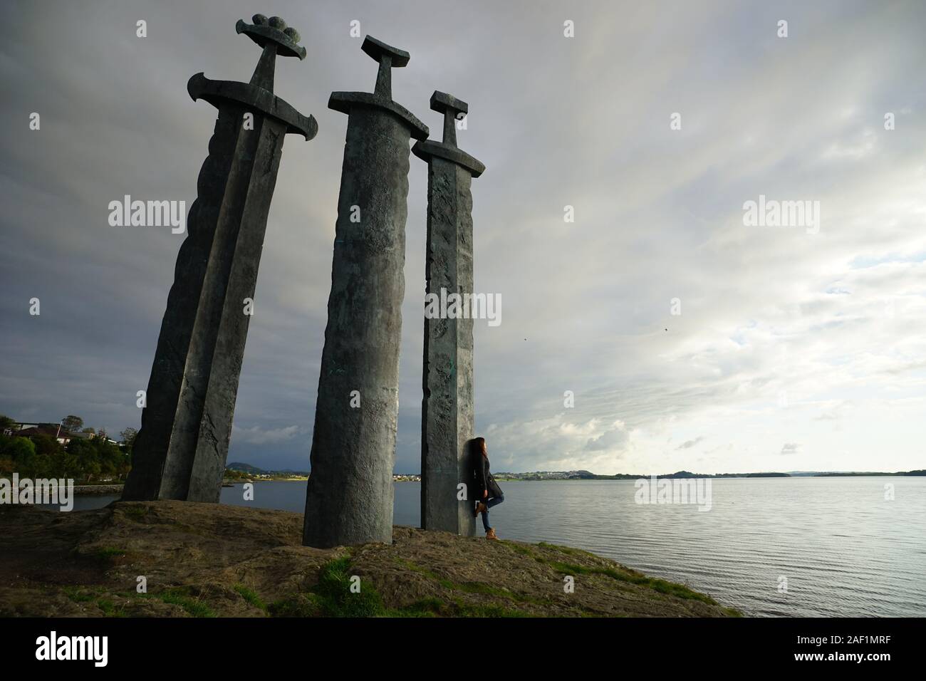 Huge swords hi-res stock photography and images - Alamy