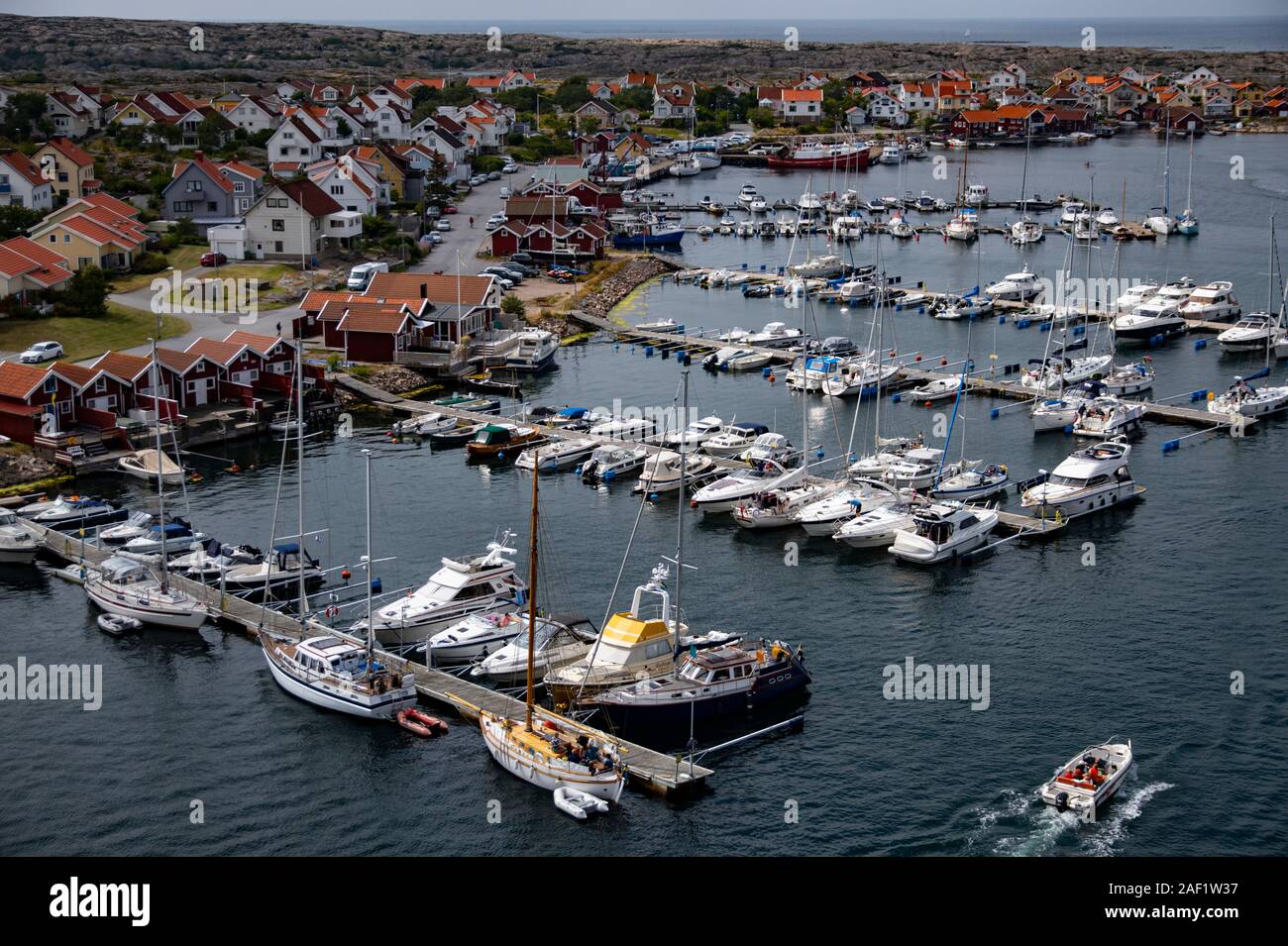 Marina food house hi-res stock photography and images - Alamy
