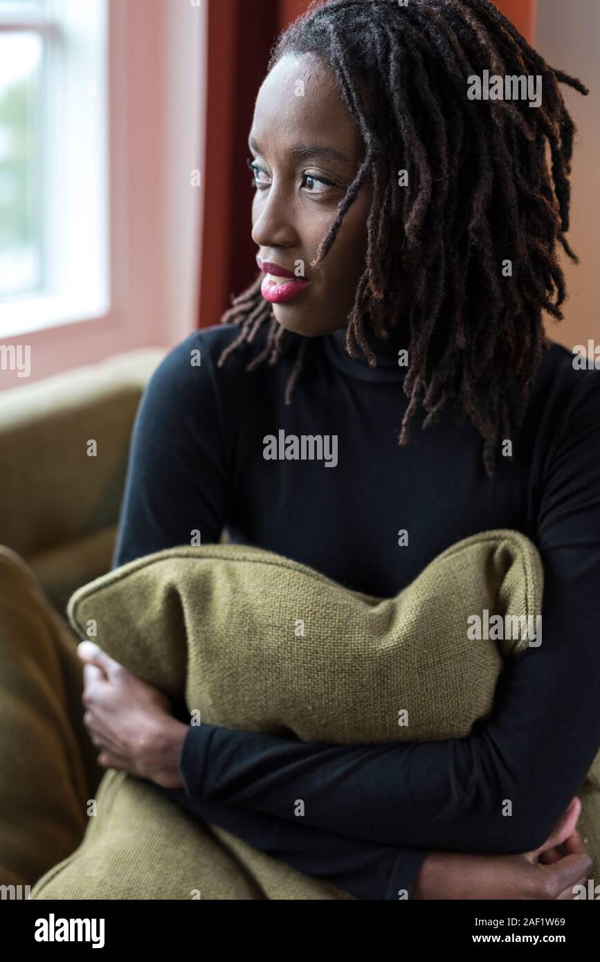 Real people look away hi-res stock photography and images - Alamy