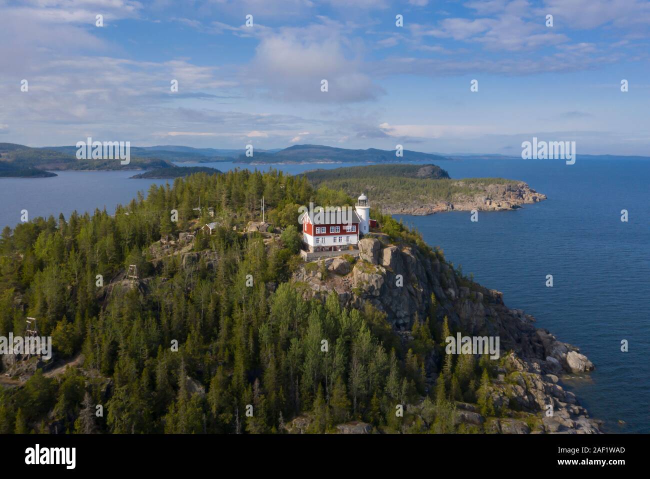 Nature and lighthouse hi-res stock photography and images - Alamy