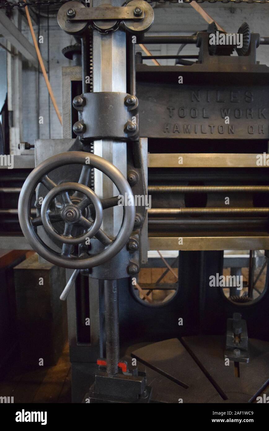 The main laboratory and equipment inside Thomas Edison National ...