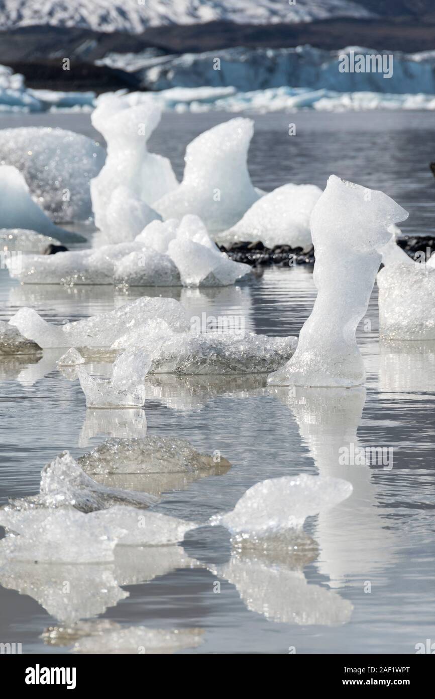Small Icebergs in Fjallsarlon Glacier lake, Iceland Stock Photo - Alamy