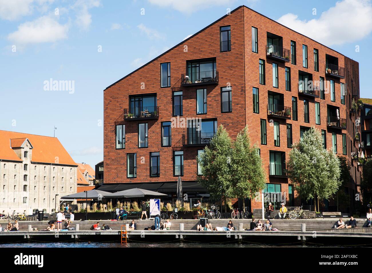 View of modern block of flats Stock Photo - Alamy