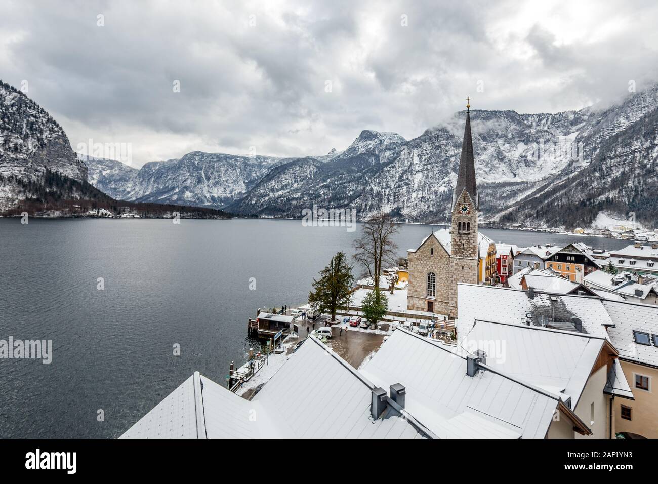 Scenic picture-postcard view of famous Hallstatt mountain village in ...