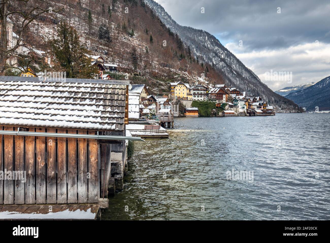 Scenic picture-postcard view of famous Hallstatt mountain village in ...