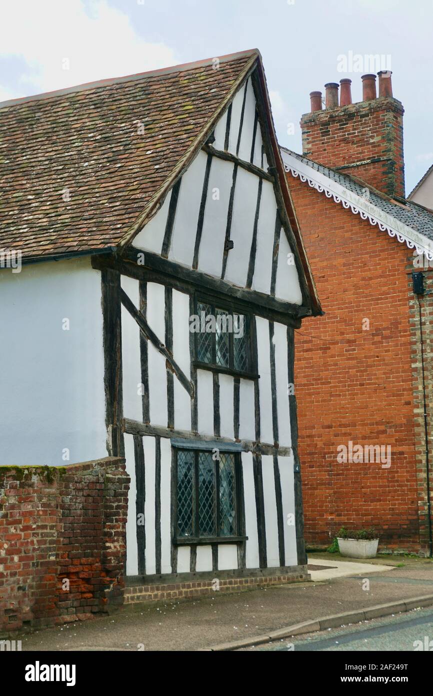 Medieval timber framed buildings hi-res stock photography and images ...