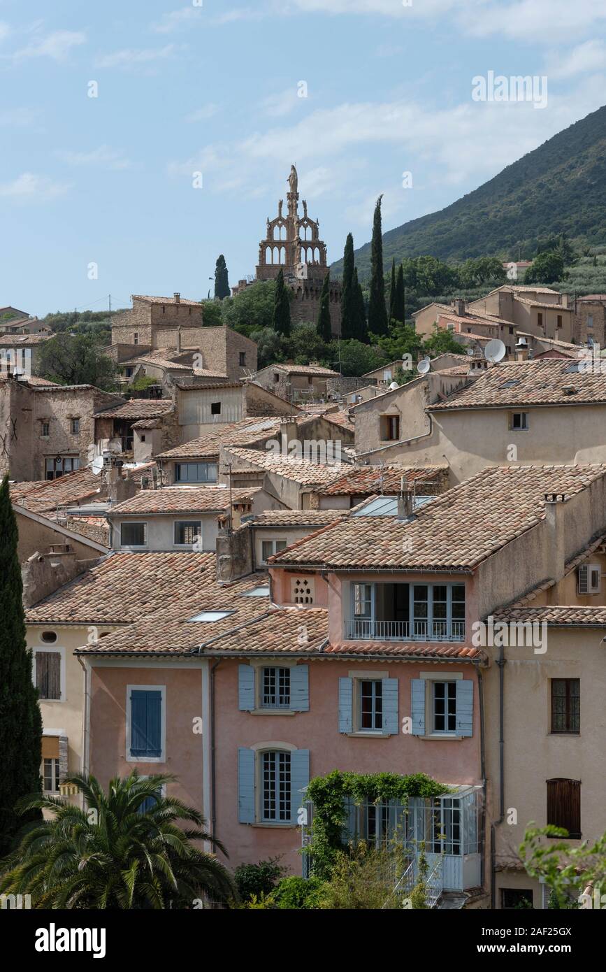 Nyons (south-eastern France): overview of the town in the Regional ...