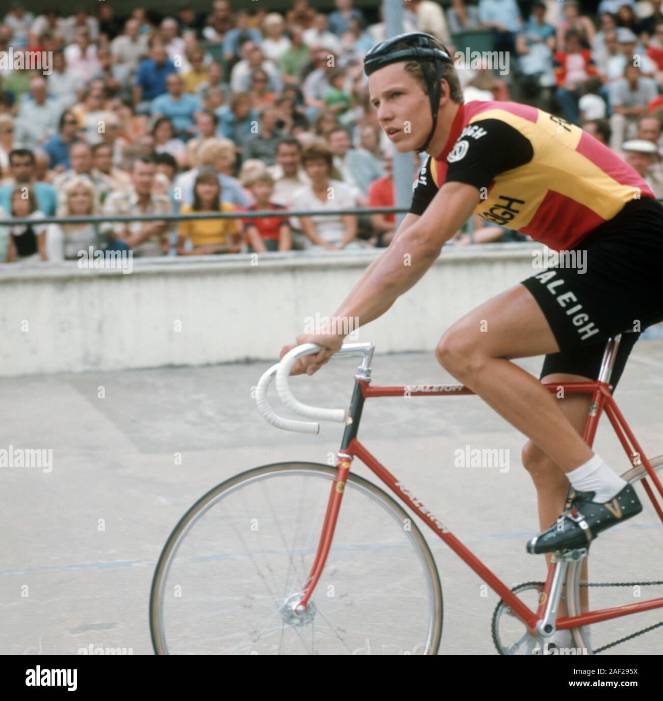 Thurau, here in October 1975 in Frankfurt, was very popular as a racing ...