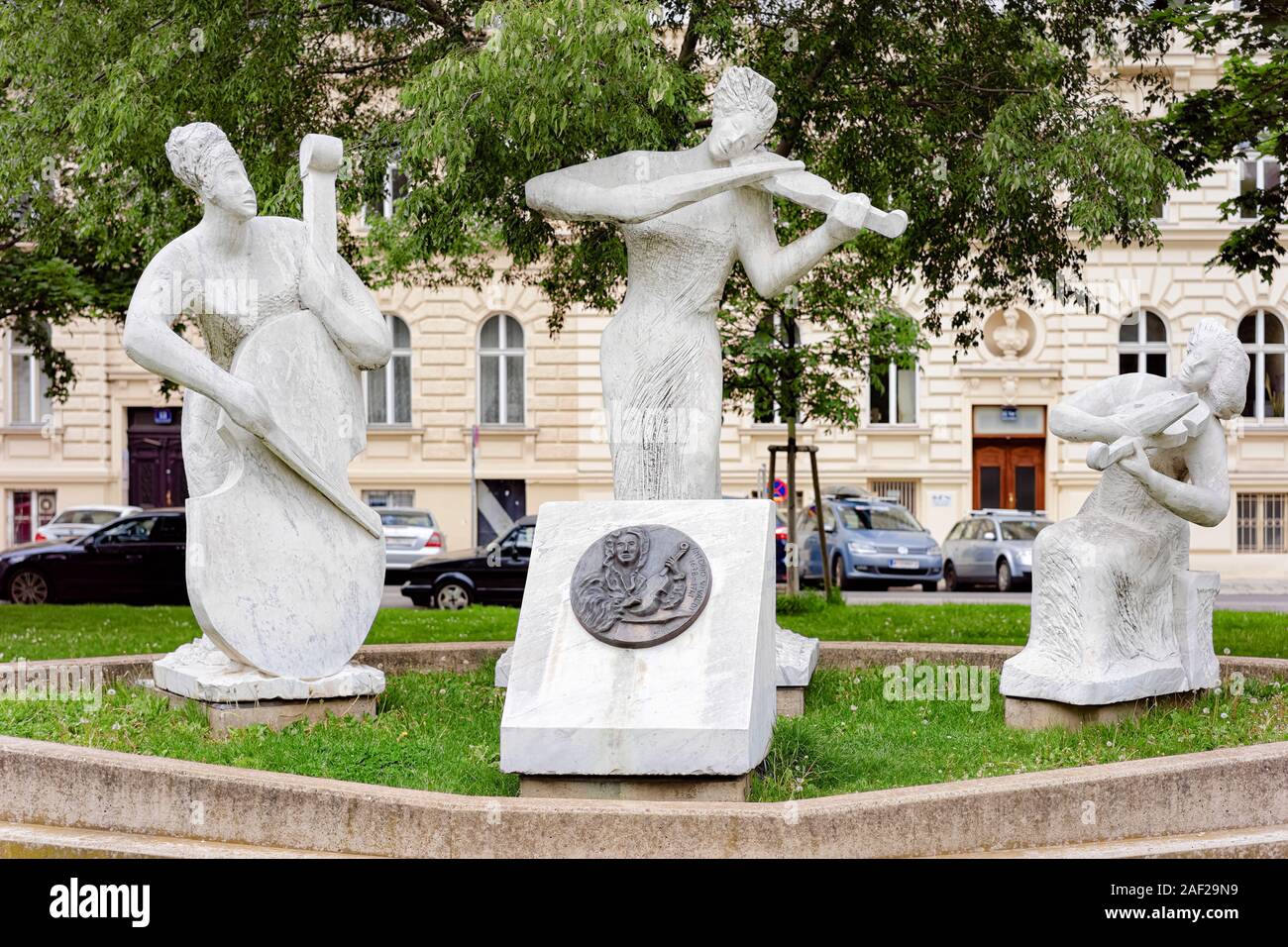 Antonio Vivaldi Monument Statue Park Votivpark Vienna Stock Photo - Alamy