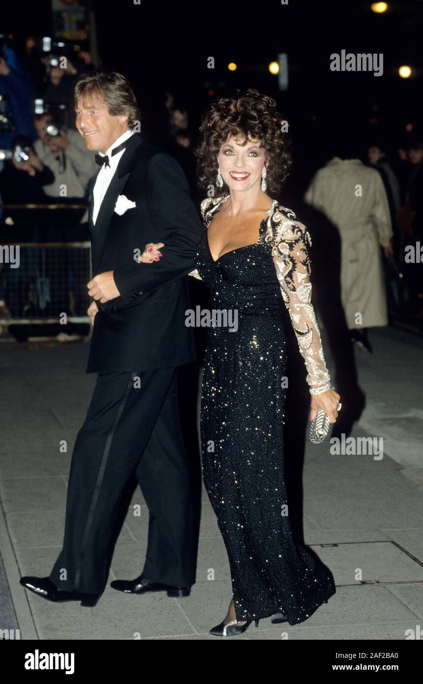 Actress joan collins hi-res stock photography and images - Alamy
