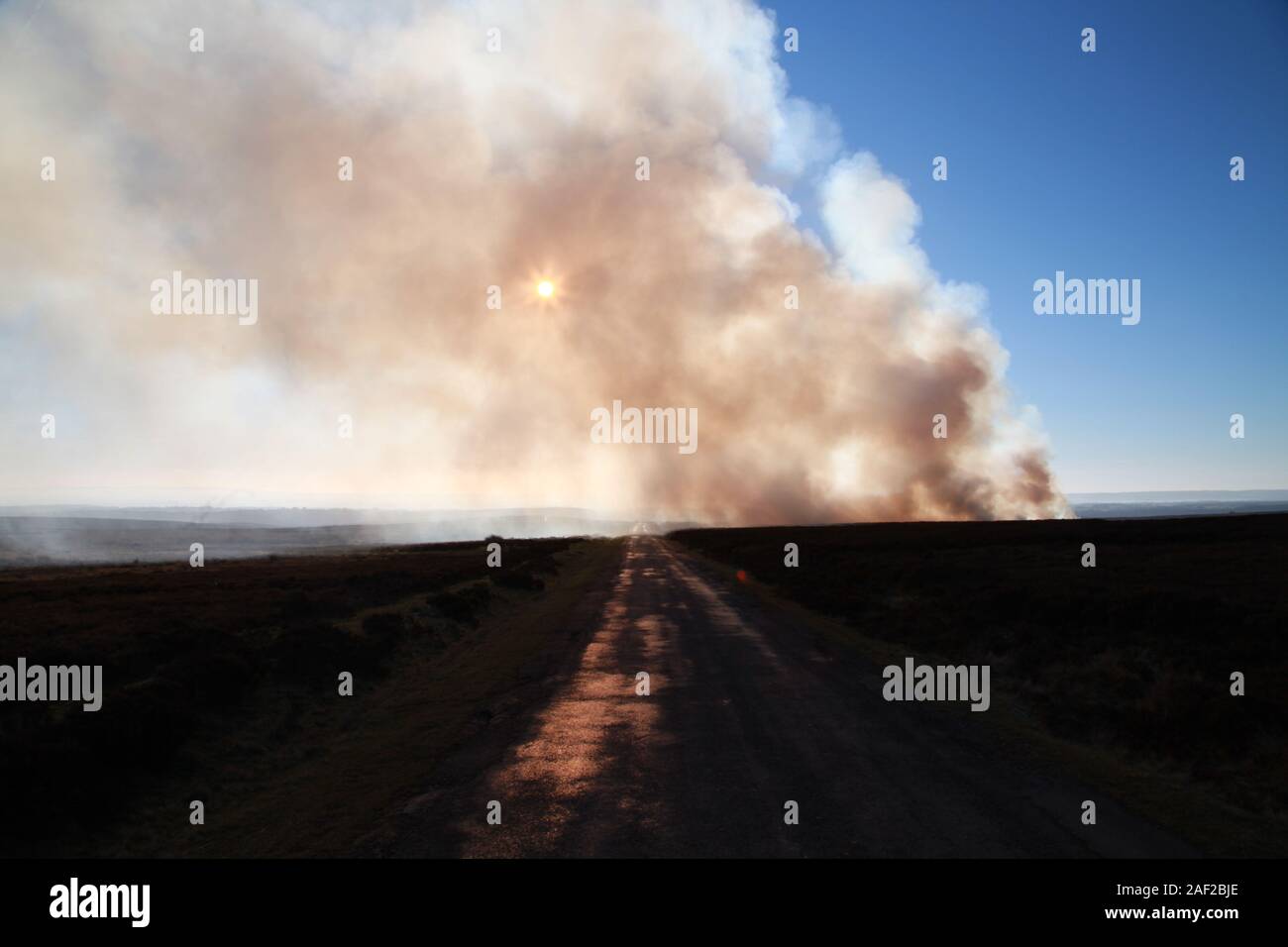 Indigenous australia fire hi-res stock photography and images - Alamy