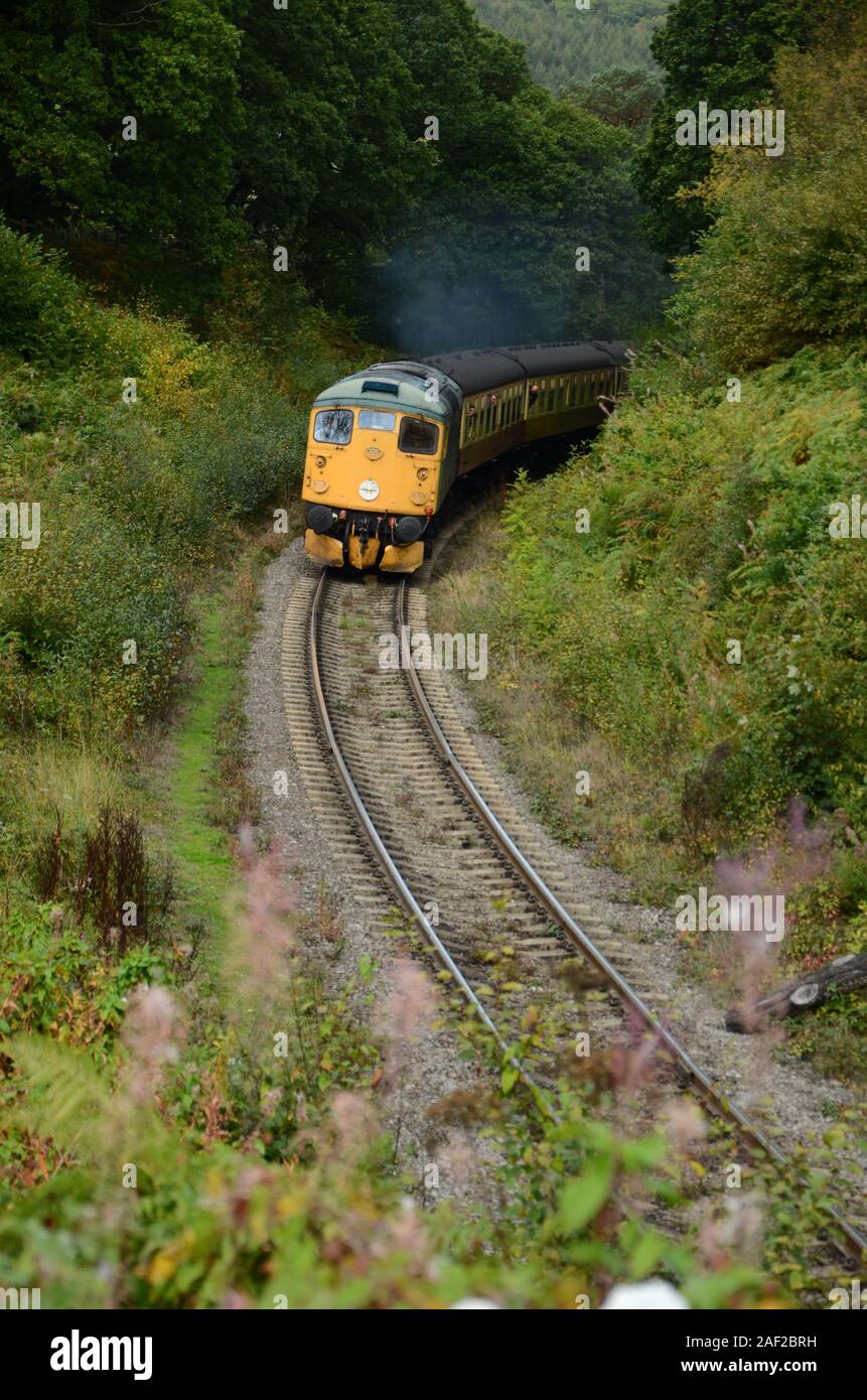 Diesel locomotives 1950s hi-res stock photography and images - Alamy
