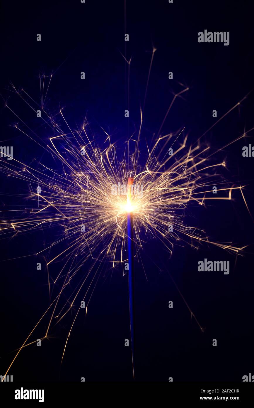 Party sparkle hi-res stock photography and images - Alamy