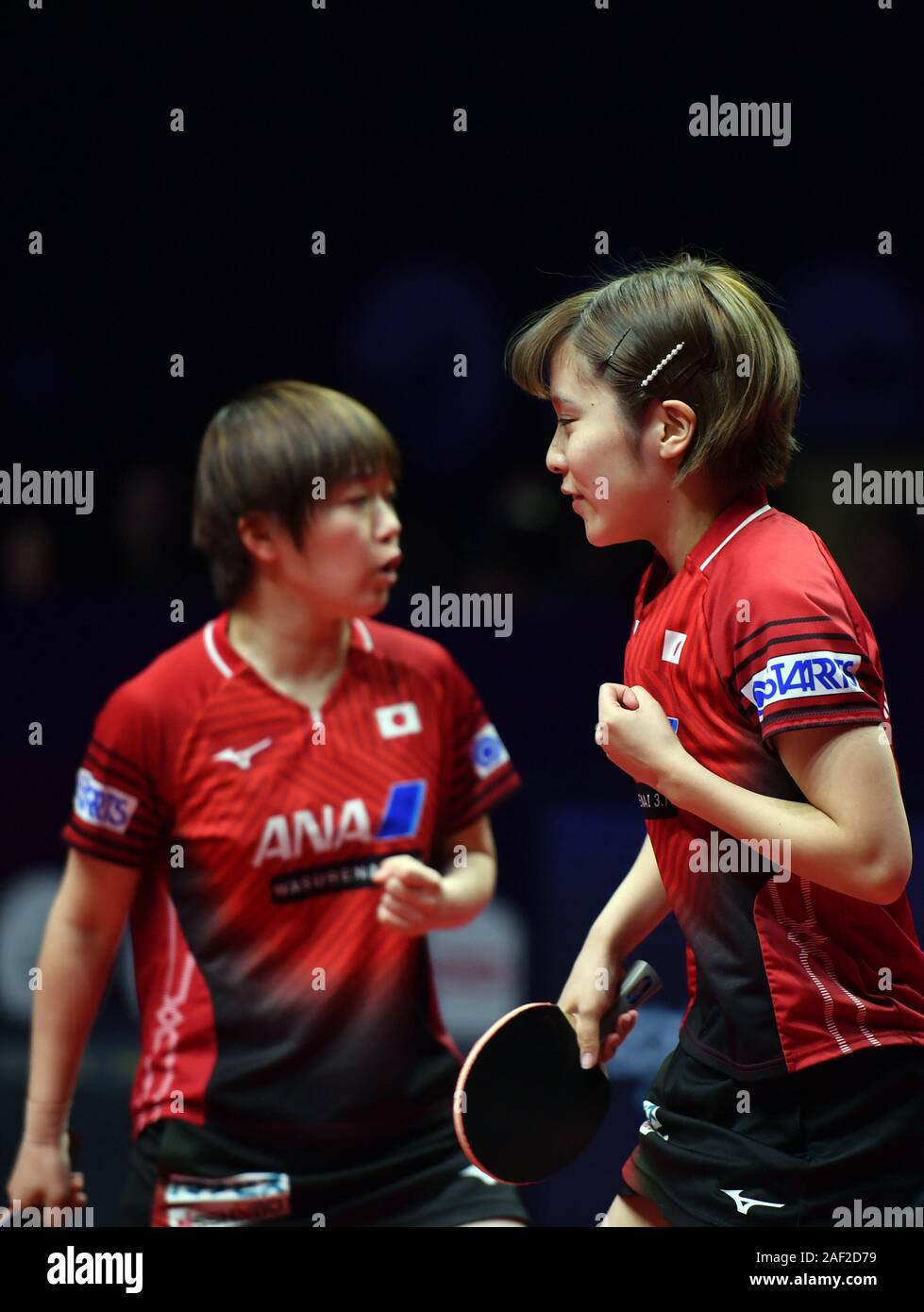 (191212) -- ZHENGZHOU, Dec. 12, 2019 (Xinhua) -- Hirano Miu (R ...