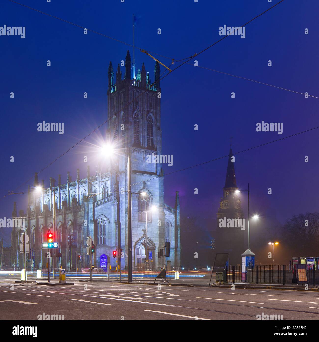 Edinburgh central queen street hi-res stock photography and images - Alamy
