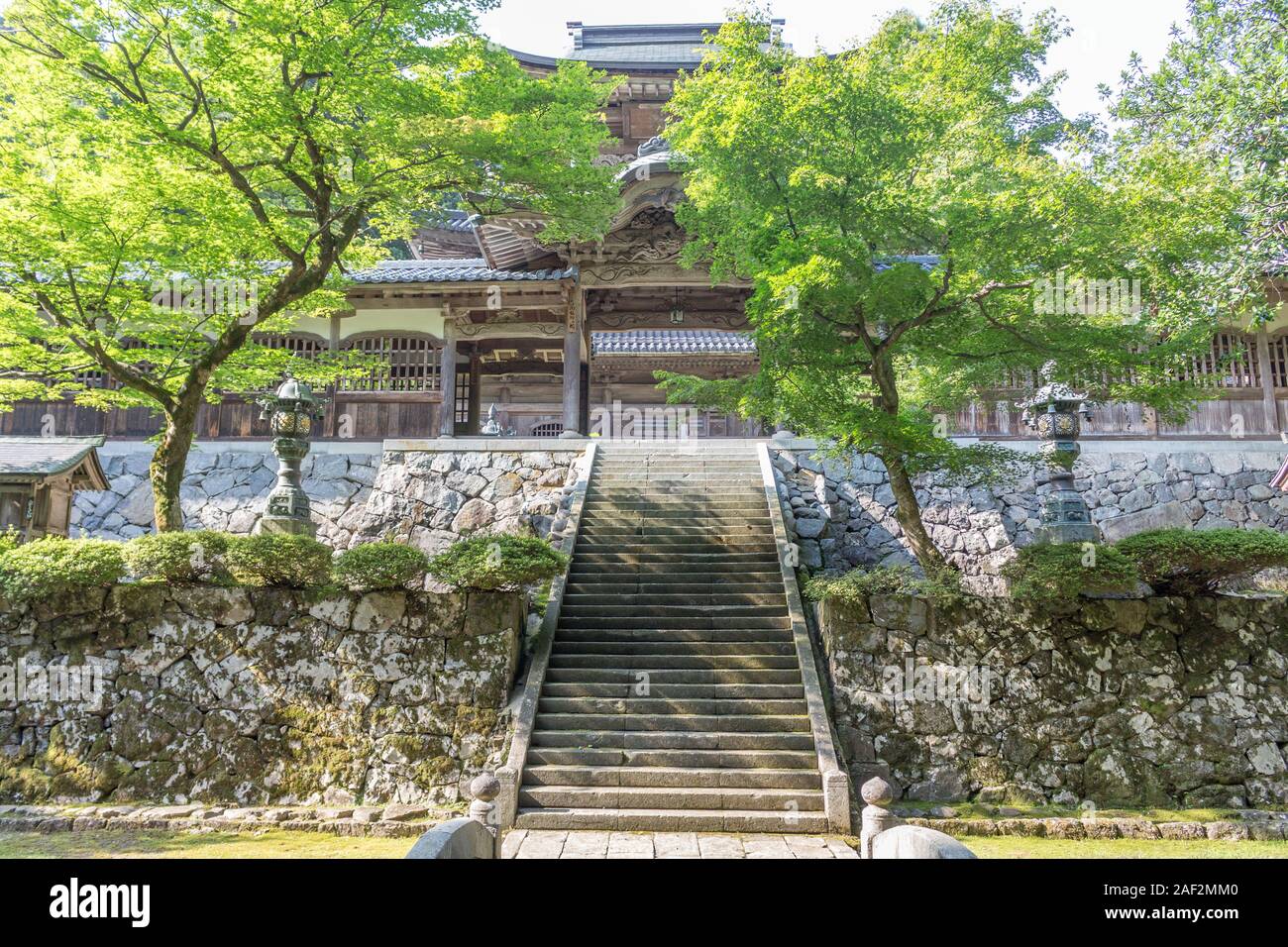 Steep stone steps and temple buildings. Eiheiji, Fukui Prefecture ...