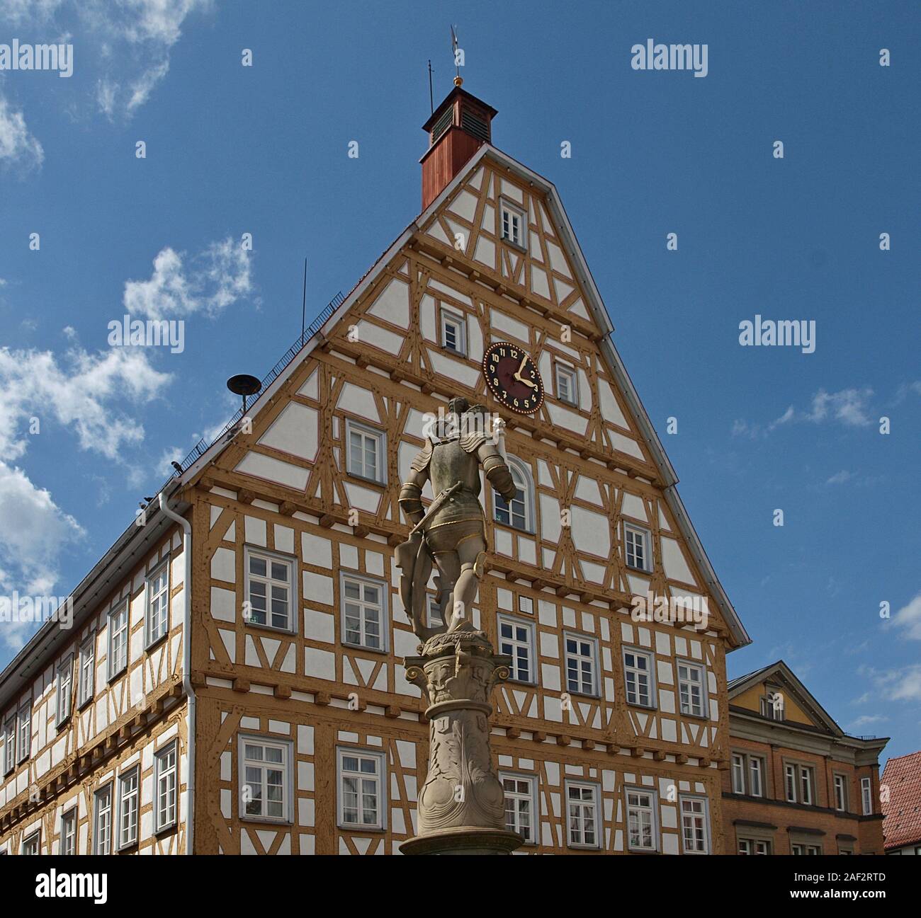 Historic half-timbered houses at the Wilhelm Tell fountain in Stuttgart ...