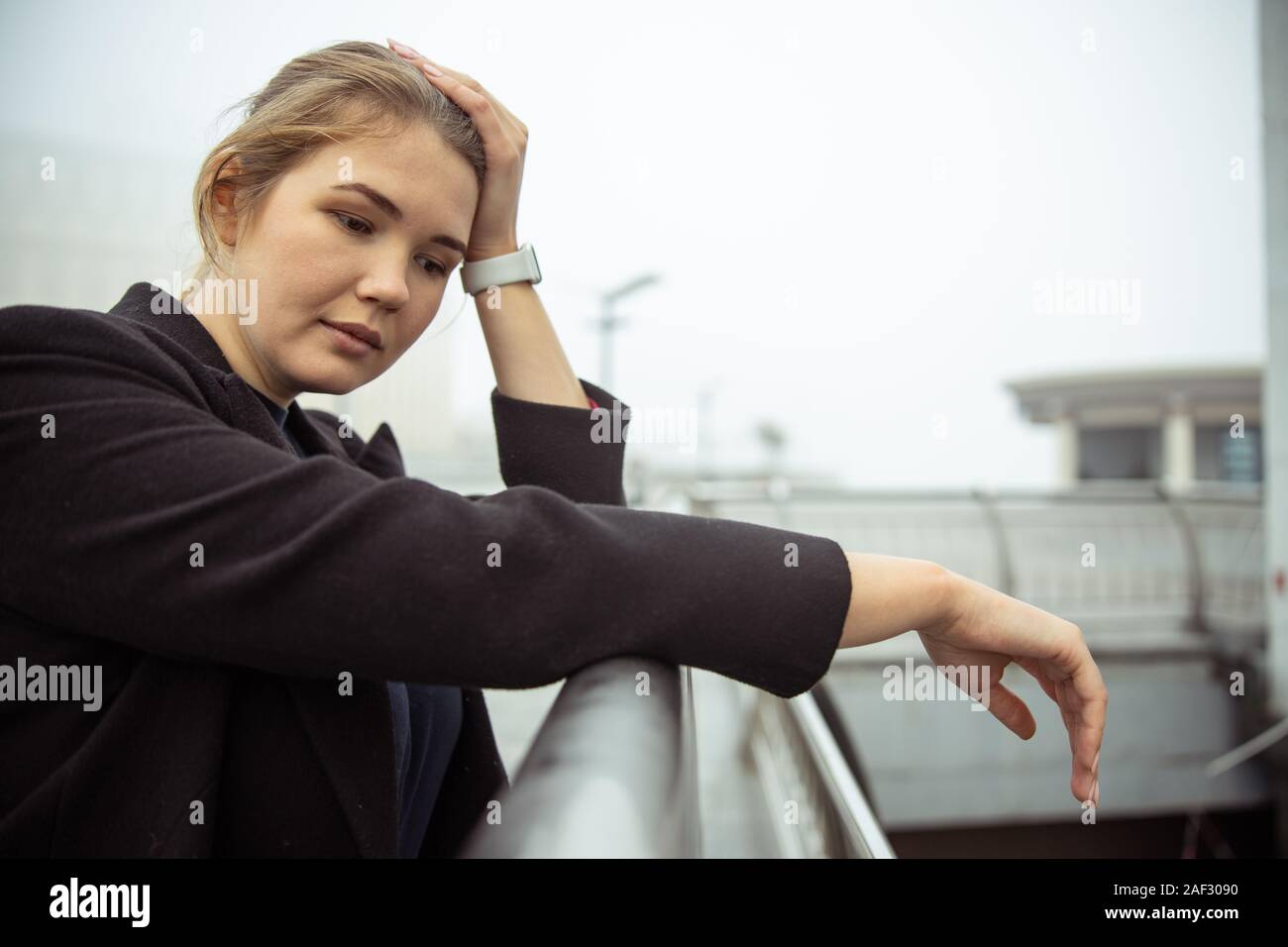 Propping the head hi-res stock photography and images - Alamy