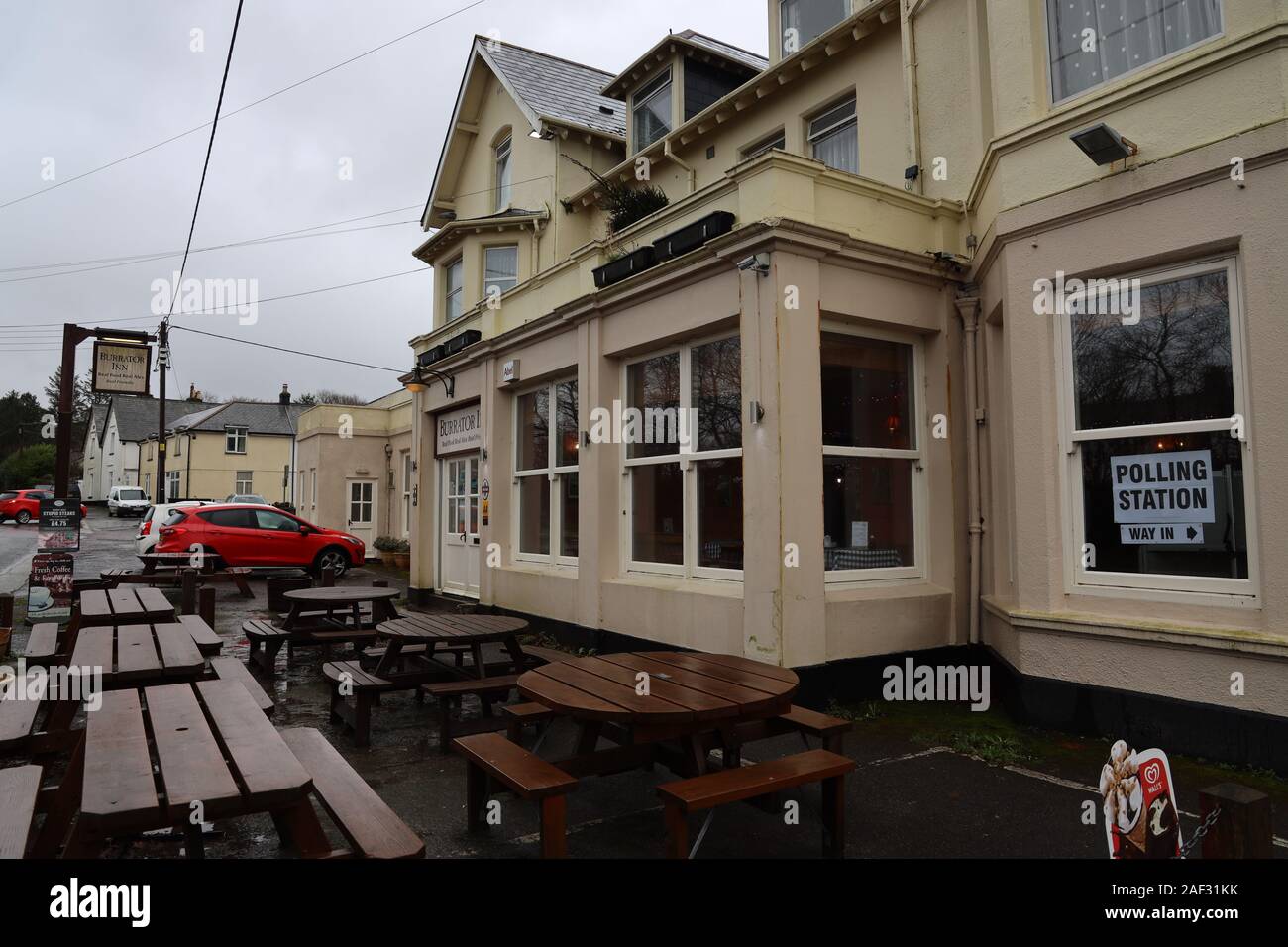 Burrator inn hi-res stock photography and images - Alamy