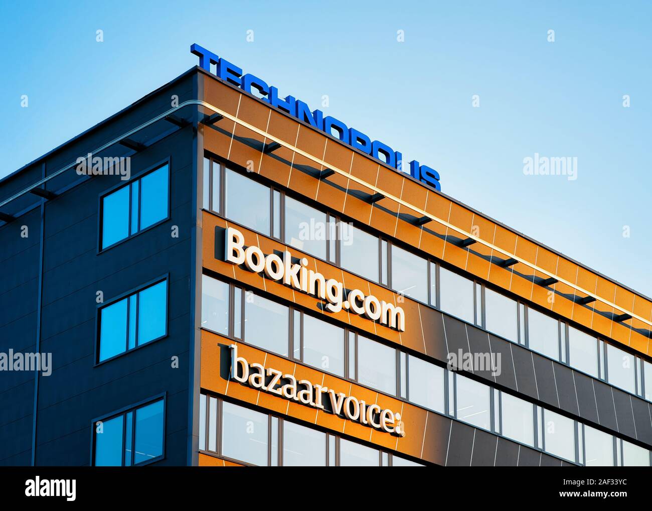 Booking com logo on hi-res stock photography and images - Alamy