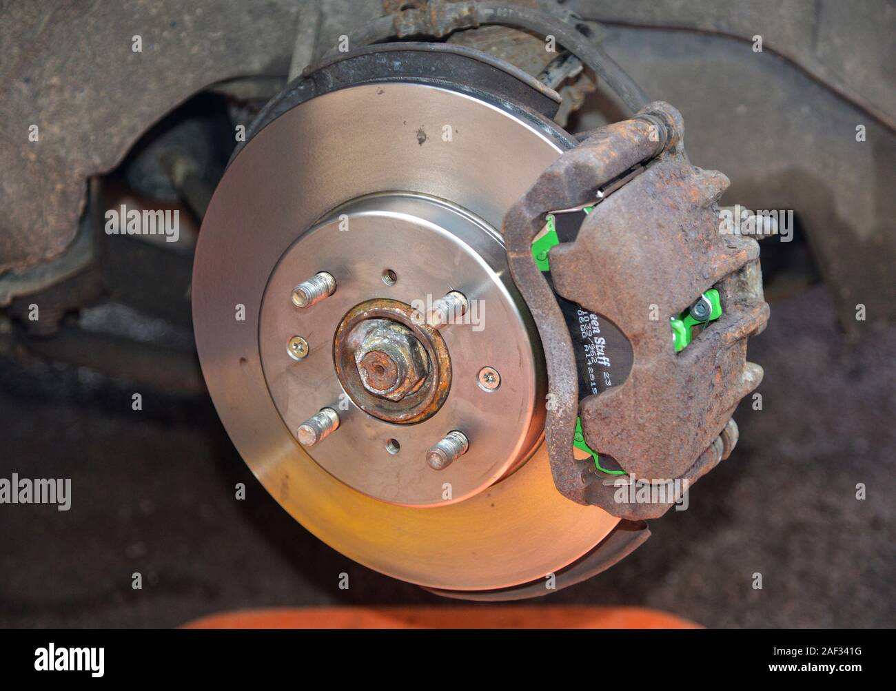 Car disk brakes and pads Stock Photo - Alamy
