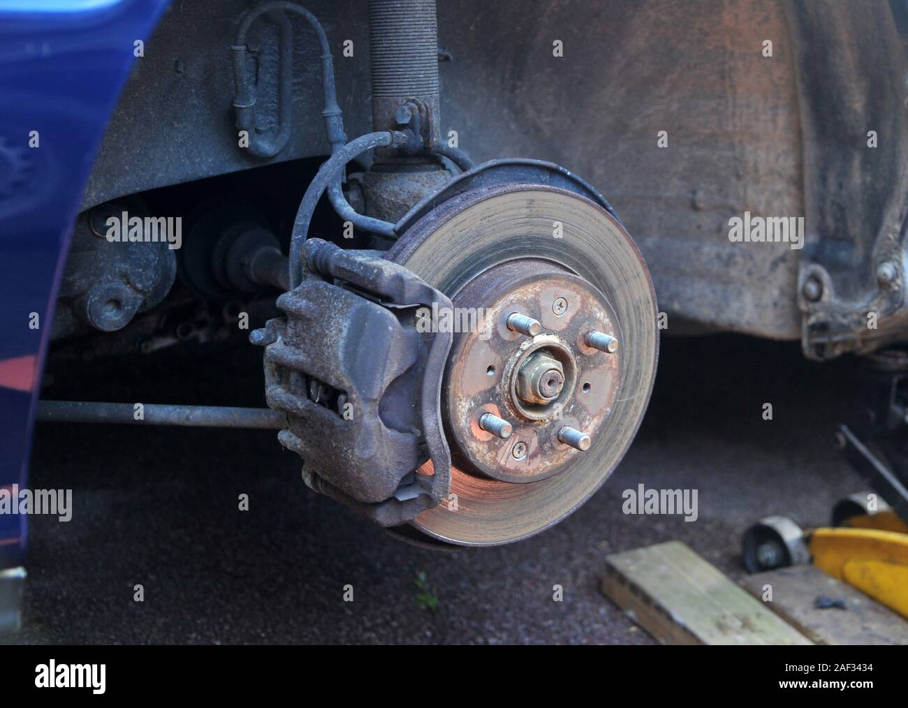Car disk brakes and pads Stock Photo - Alamy