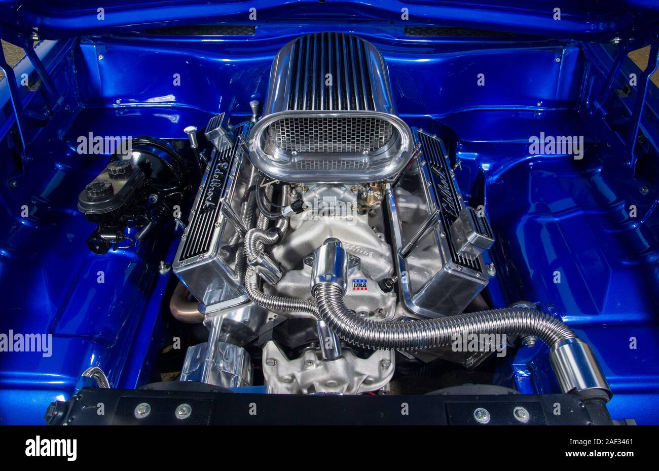 Edelbrock custom car engine hi-res stock photography and images - Alamy