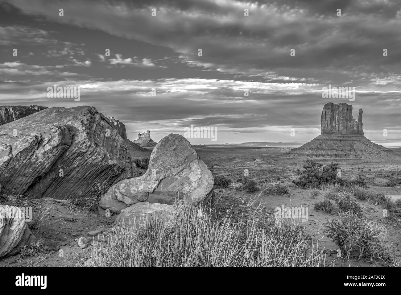 Monument Valley is a region of the Colorado Plateau Stock Photo - Alamy