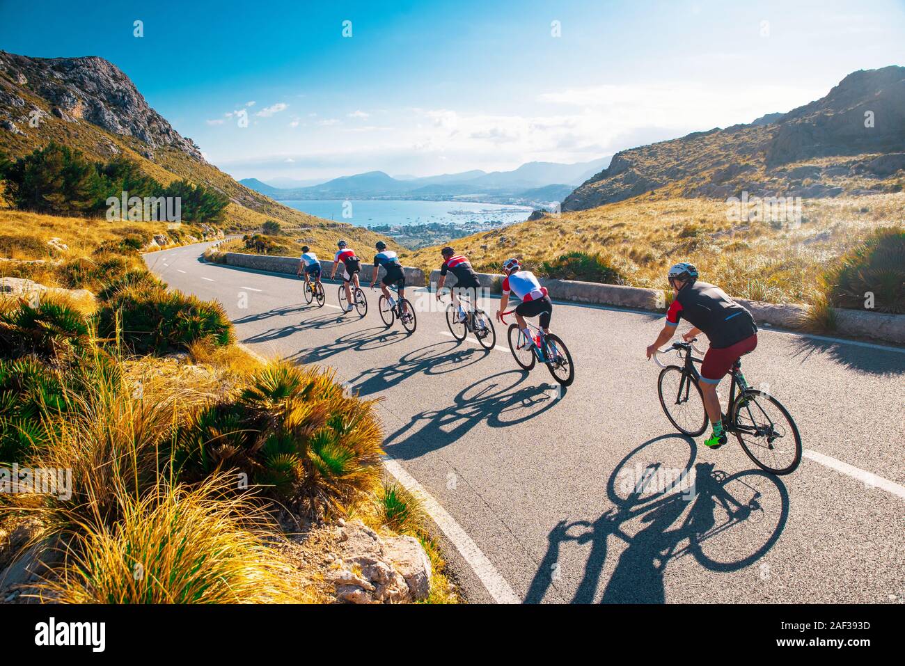 Cycling team hi-res stock photography and images - Alamy
