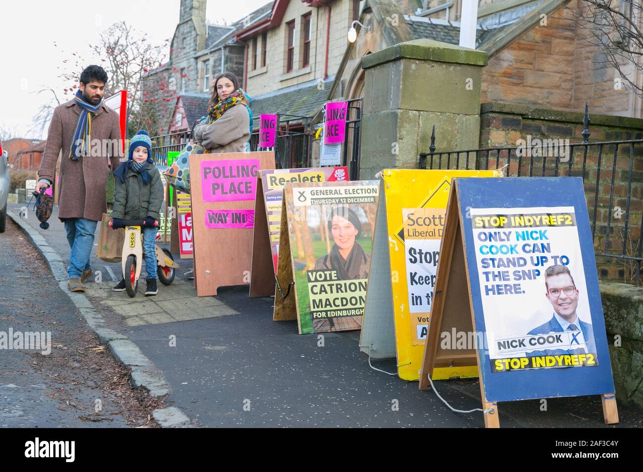 Scottish father and son hi-res stock photography and images - Alamy