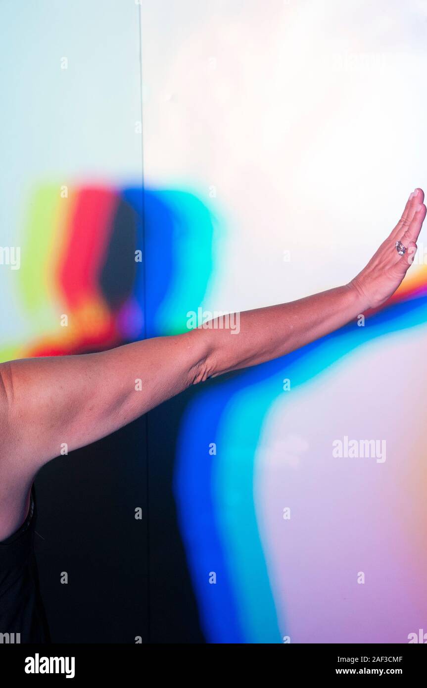 Reflective art hi-res stock photography and images - Alamy