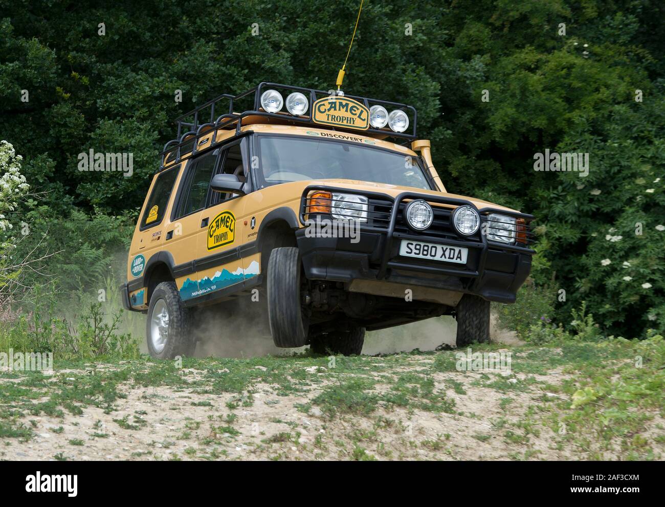 Camel Trophy 1997 Mk1 Land Rover Discovery off roader Stock Photo - Alamy