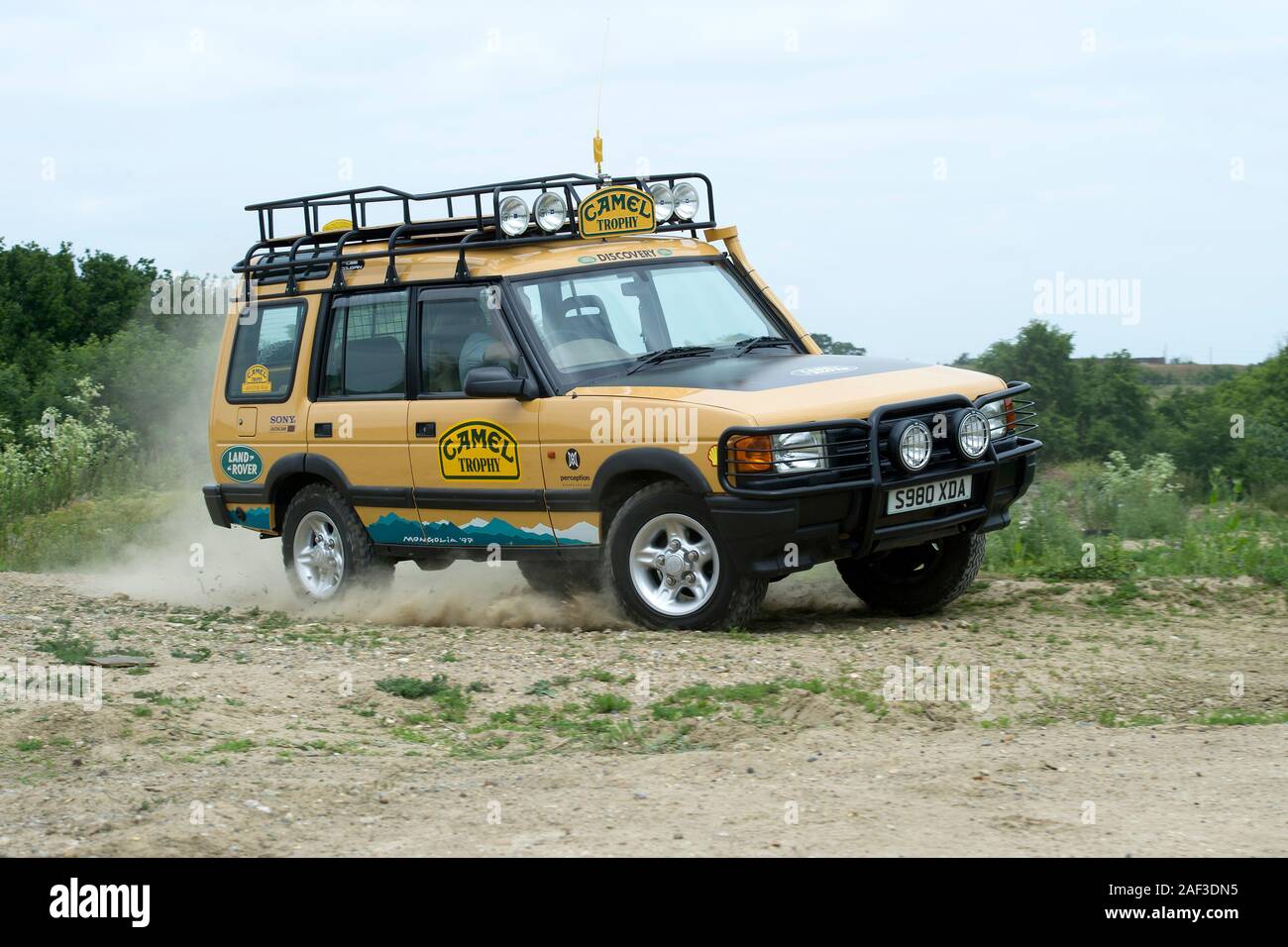 Camel Trophy 1997 Mk1 Land Rover Discovery off roader Stock Photo - Alamy