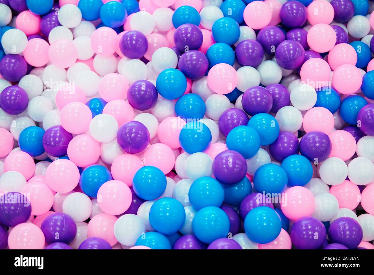 Onthedesktop hi-res stock photography and images - Alamy