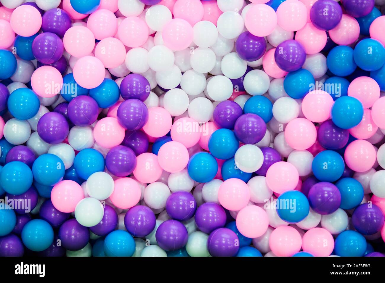 Onthedesktop hi-res stock photography and images - Alamy