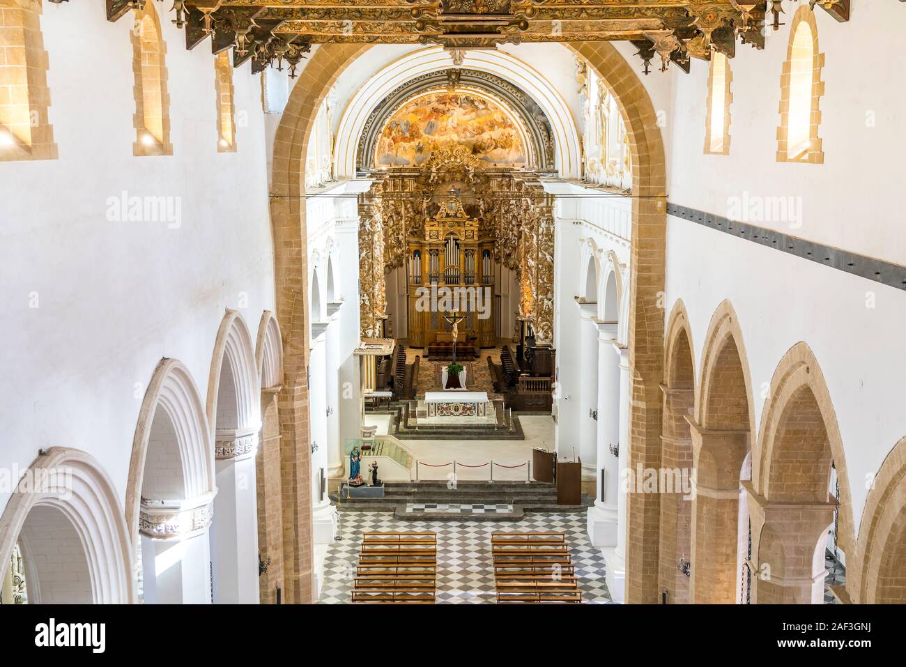 Innenraum der Kathedrale San Gerlando, Agrigent, Sizilien, Italien ...