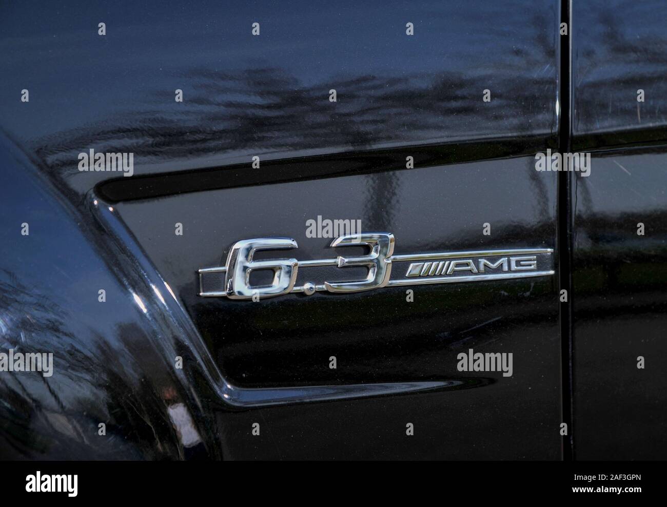 Amg badge hi-res stock photography and images - Alamy