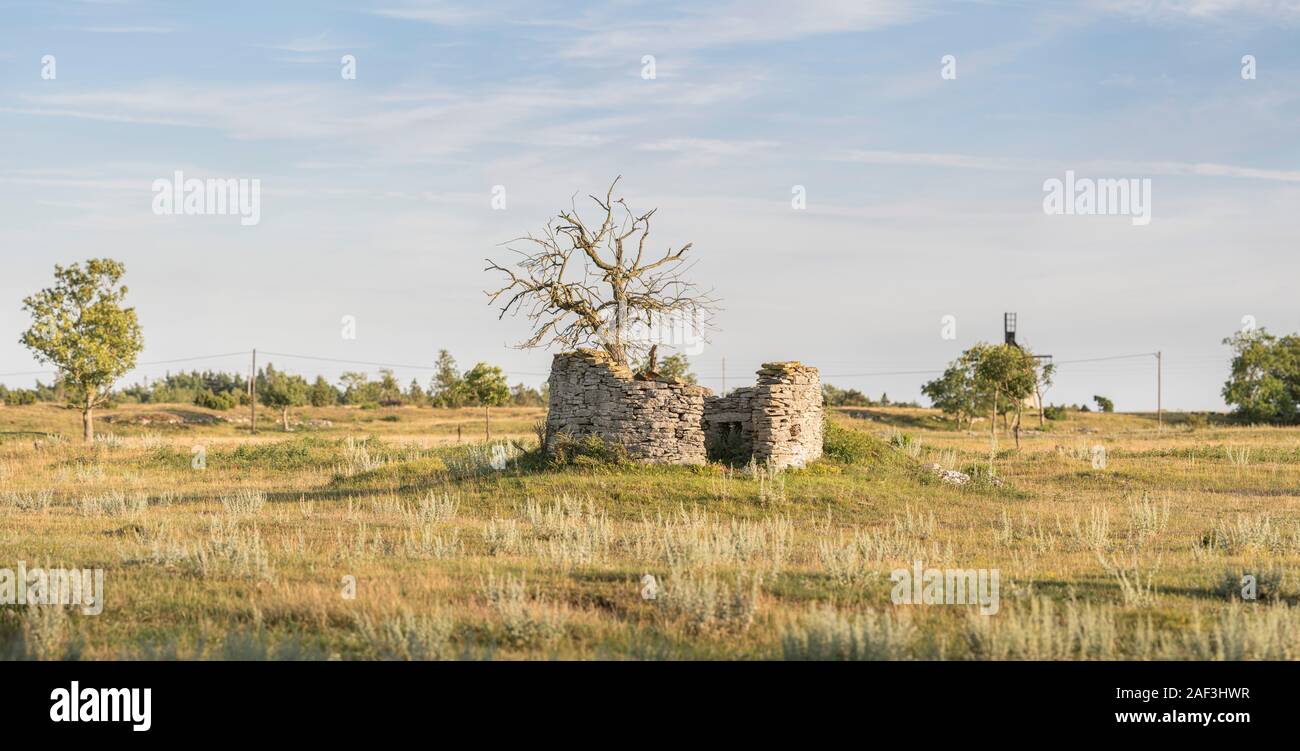 Ruin ruins remain remains hi-res stock photography and images - Alamy