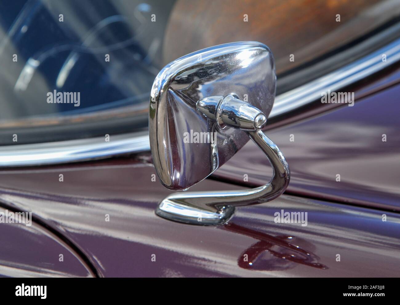 Pillarless door hi-res stock photography and images - Alamy