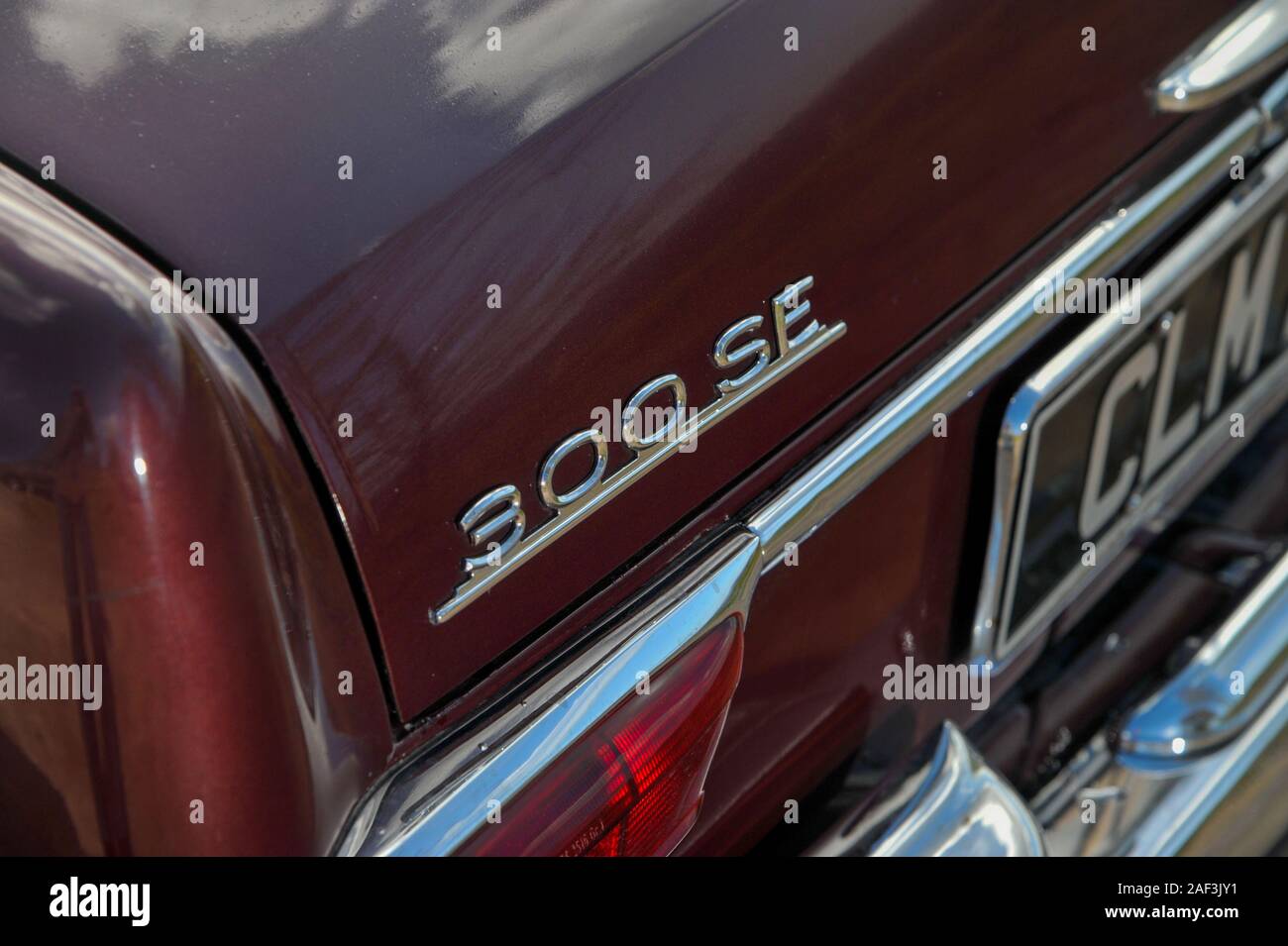 1964 Mercedes W111 300SE classic German luxury pillarless Coupe Stock ...