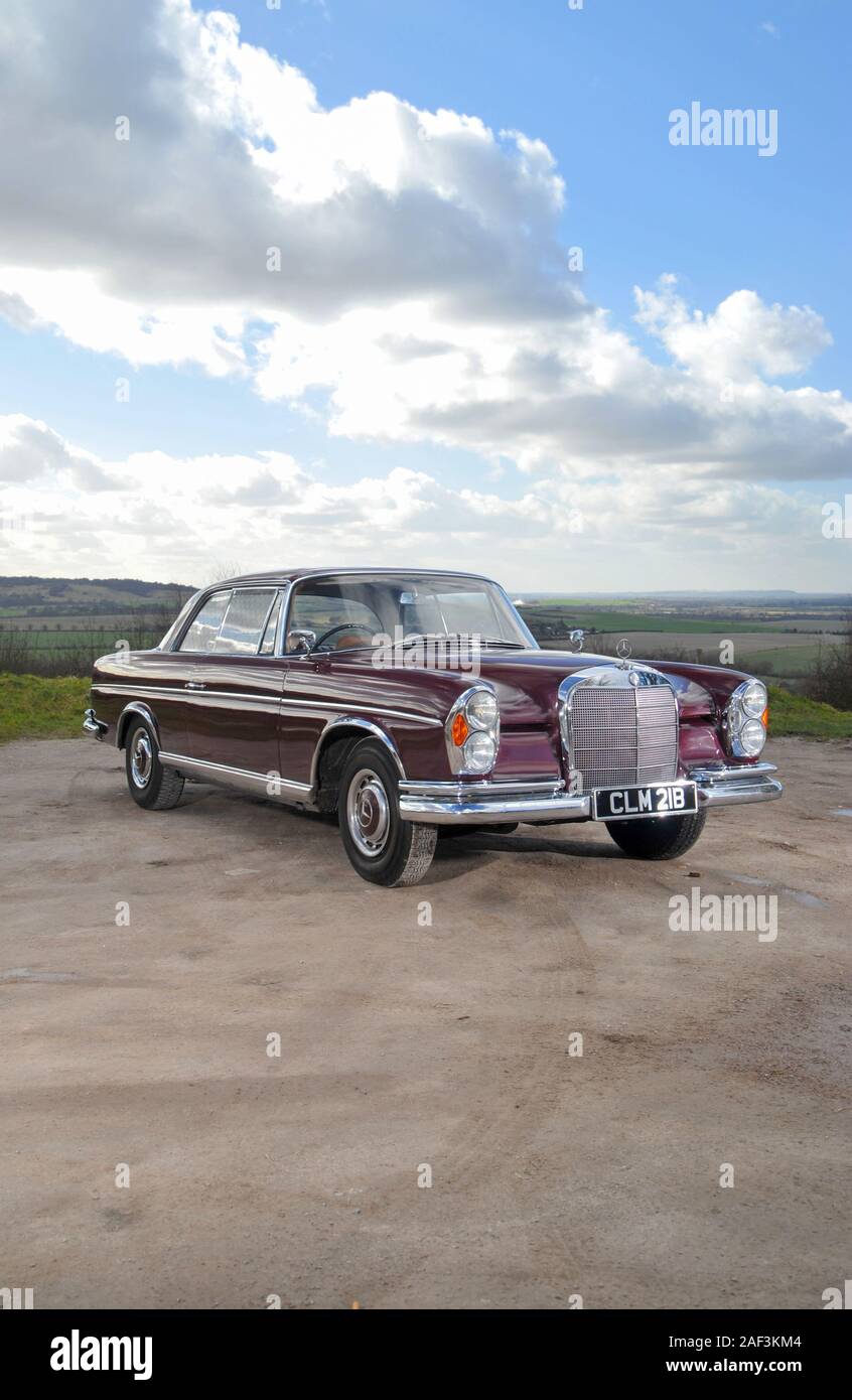 Mercedes pillarless coupe hi-res stock photography and images - Alamy