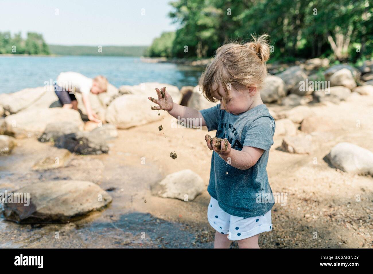 New england beach kids hi-res stock photography and images - Alamy