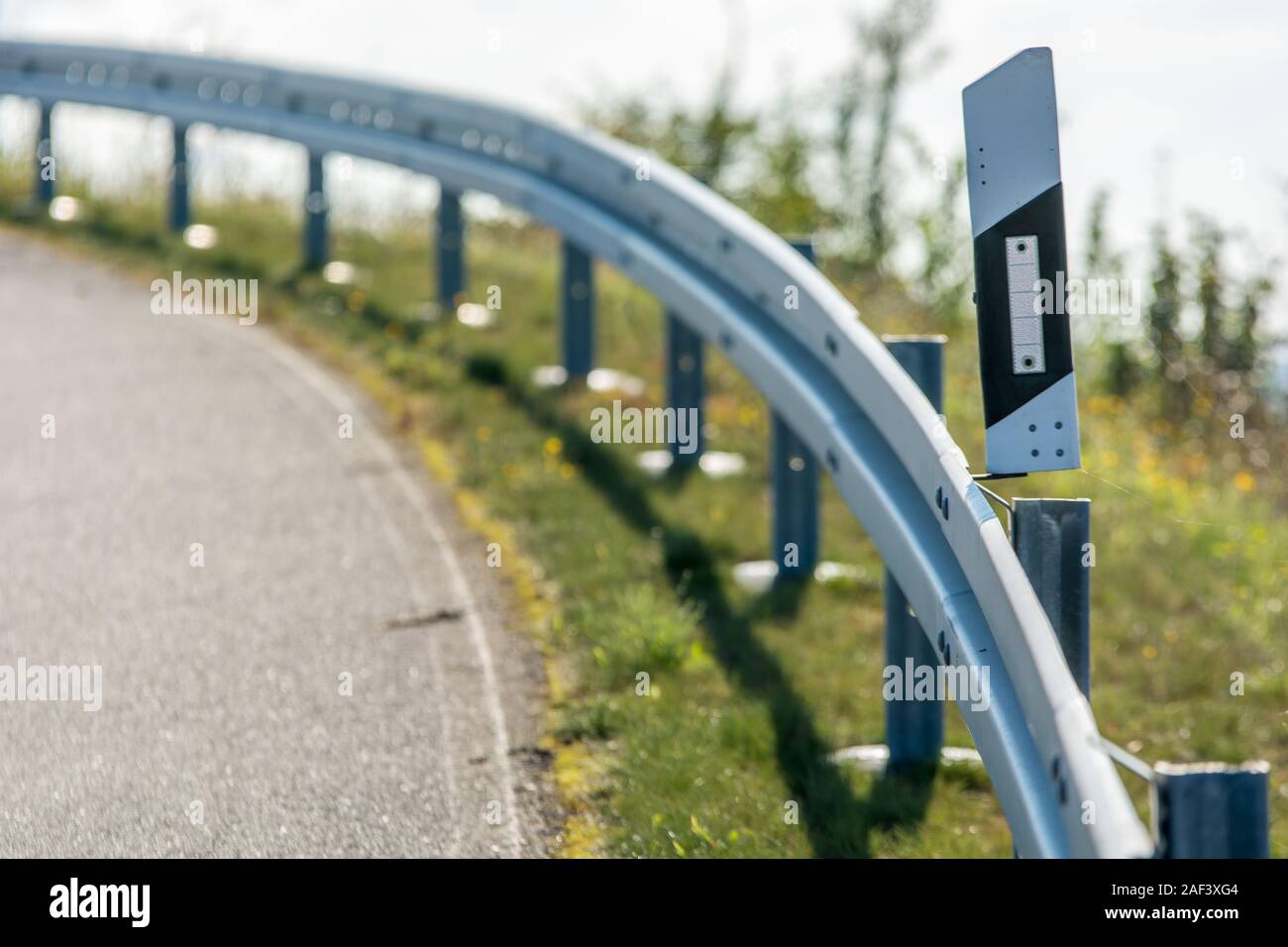 Guardrail hi-res stock photography and images - Alamy